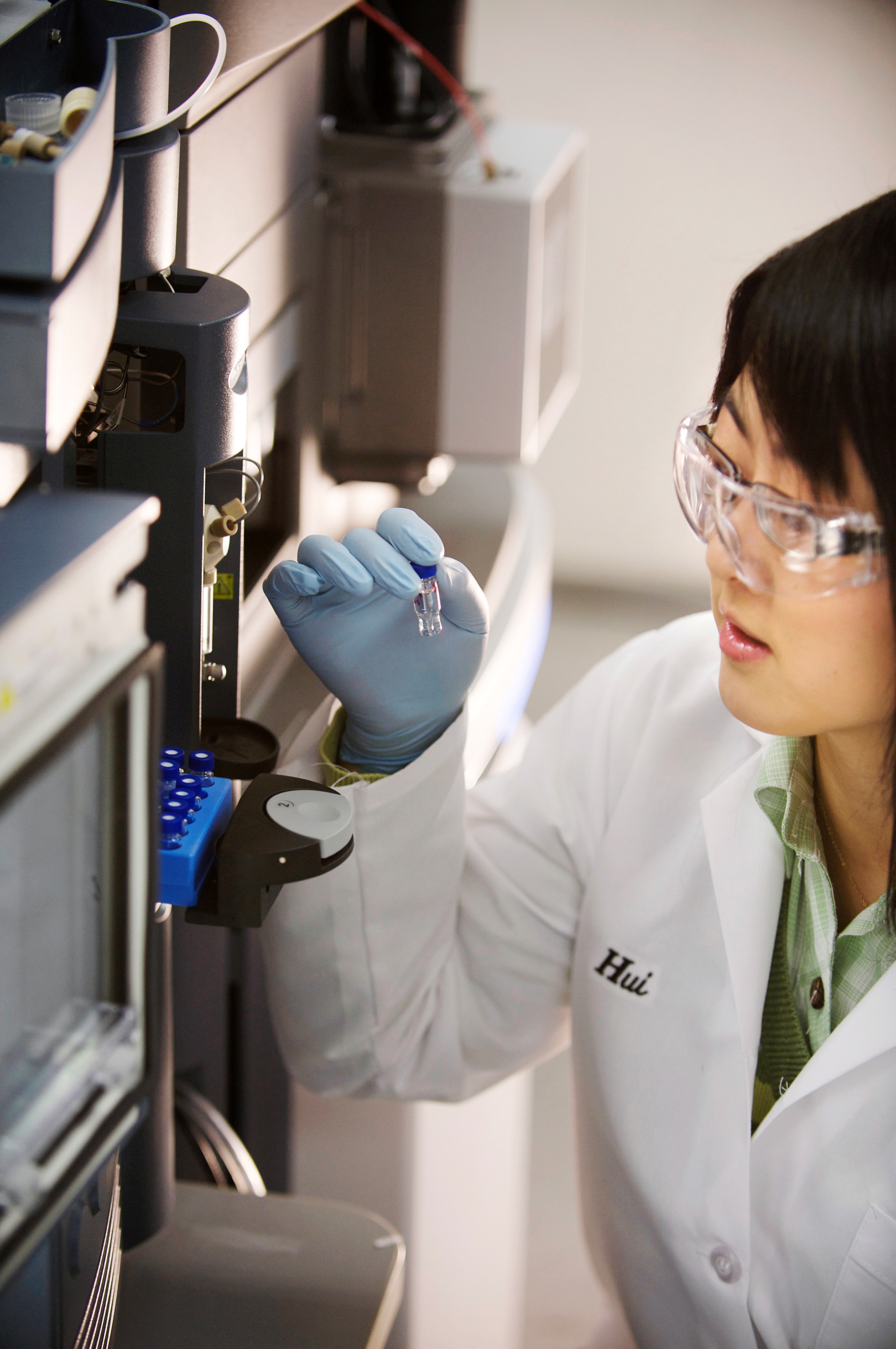 Importance of Selectivity for Reaction Monitoring | Waters